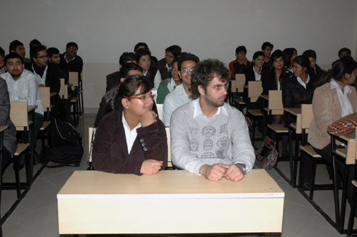 Symbiosis Centre for Management Studies (SCMS), Noida - courses, fee ...