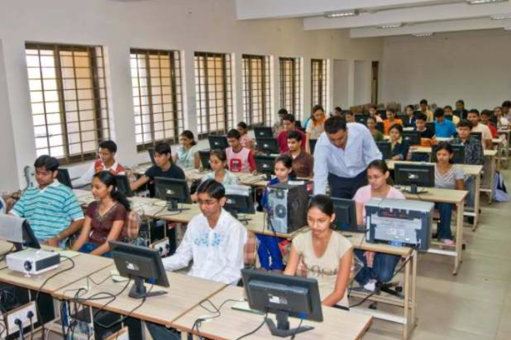 Dharmsinh Desai University, Nadiad - courses, fee, cut off, ranking ...