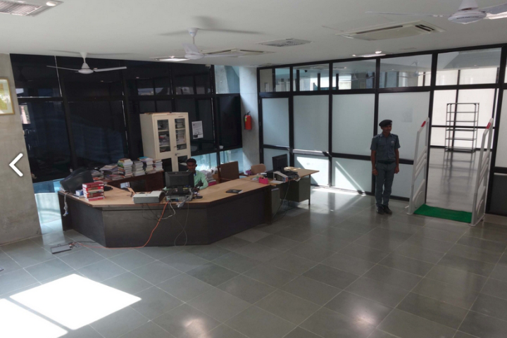 Gujarat National Law University, Gandhinagar - courses, fee, cut off ...