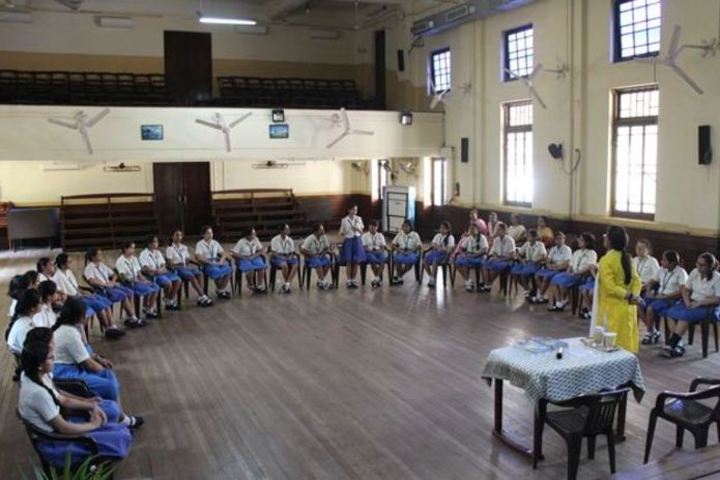 Loreto House, Middleton Row, Kolkata: Admission, Fee, Affiliation